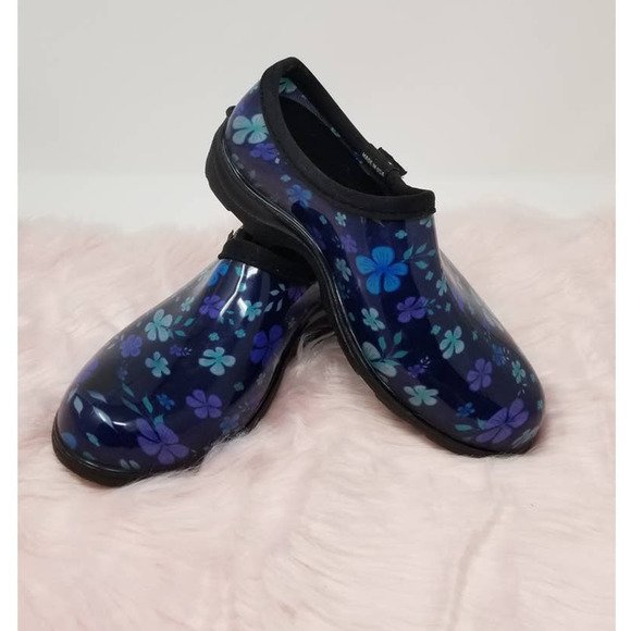 Sloggers | Shoes | Sloggers Blue Floral Water Snow Slip On Shoes Women ...